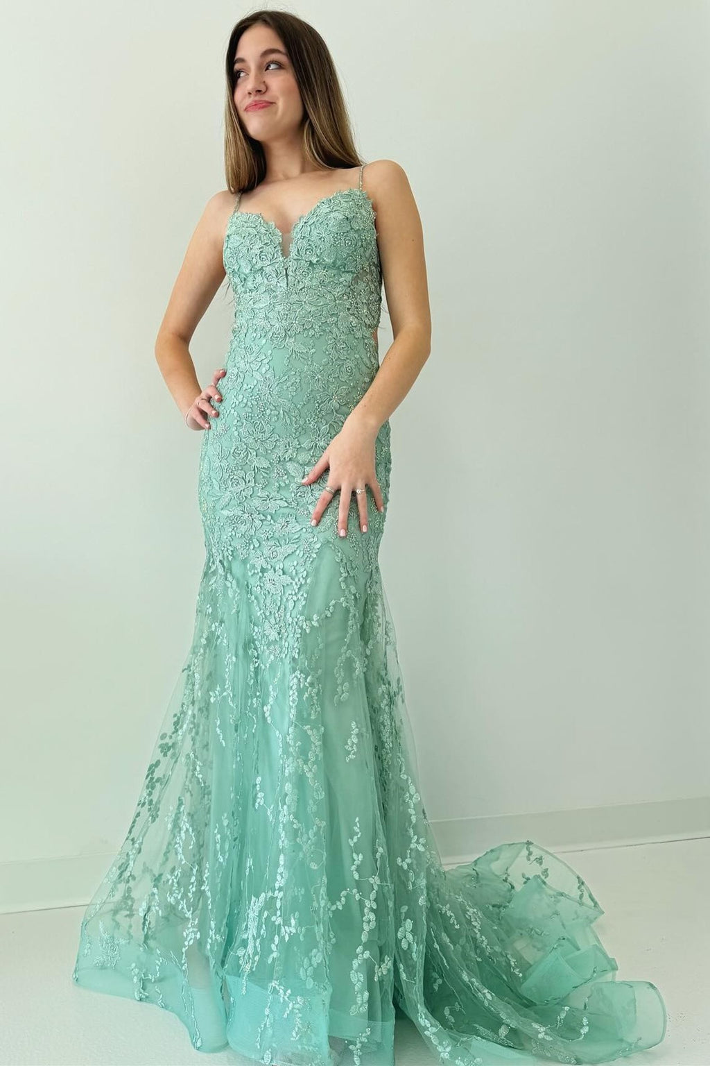 Sage Green Appliques Spaghetti Strap Mermaid Long Prom Dress – Modsele
