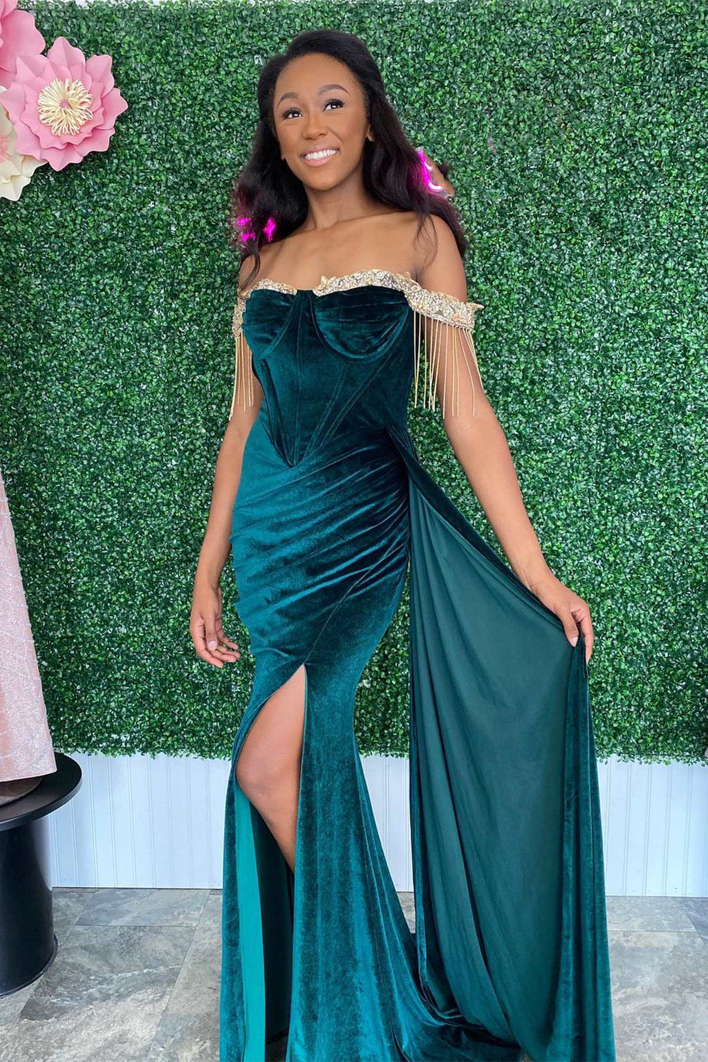 Emerald Velvet Off-the-Shoulder Fringe Long Prom Dress – Modsele